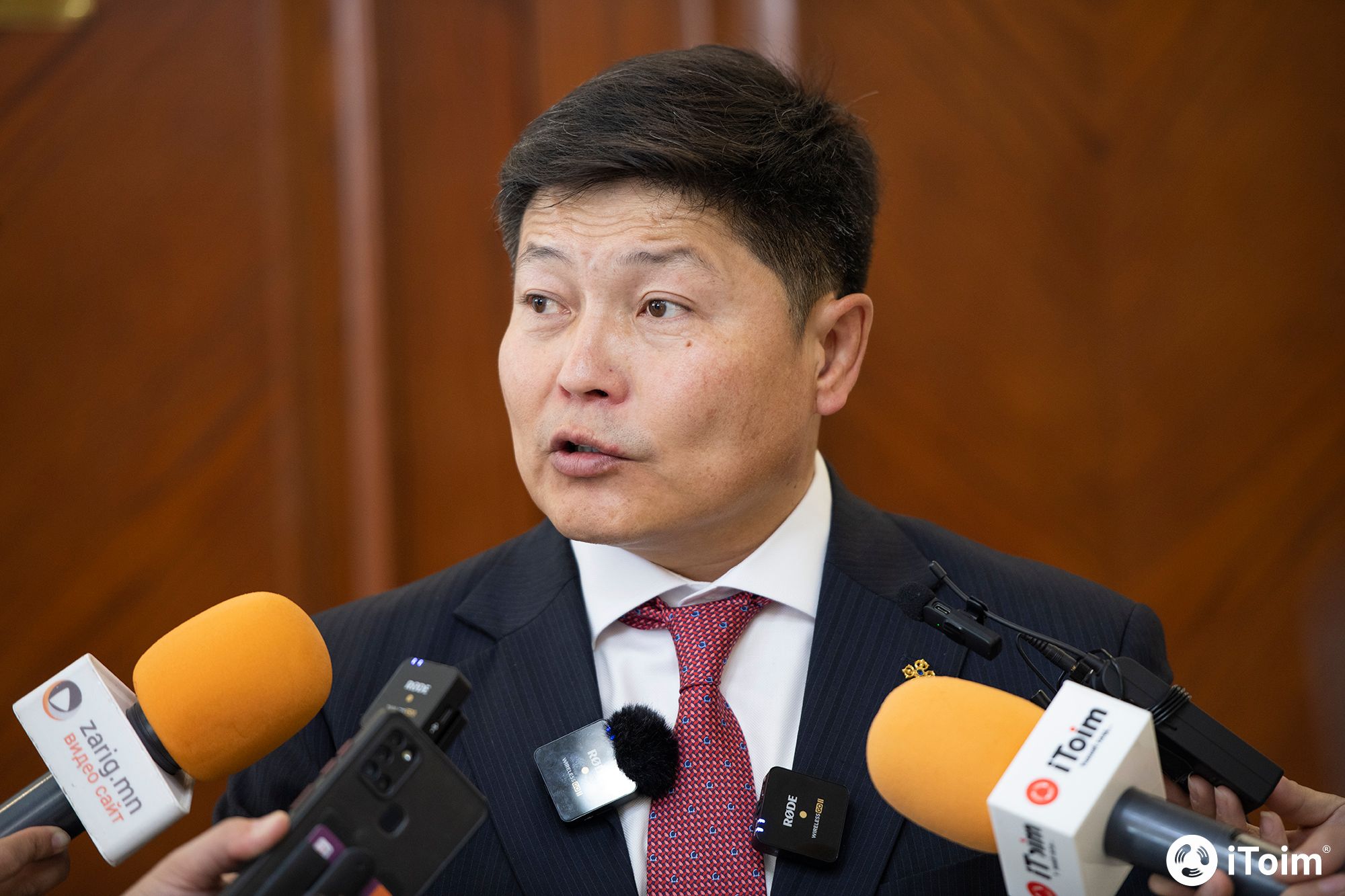 Хотын дарга Х Нямбаатар 2009 оноос хойшхи автобусны хулгайг эзэнтэй нь зарлалаа