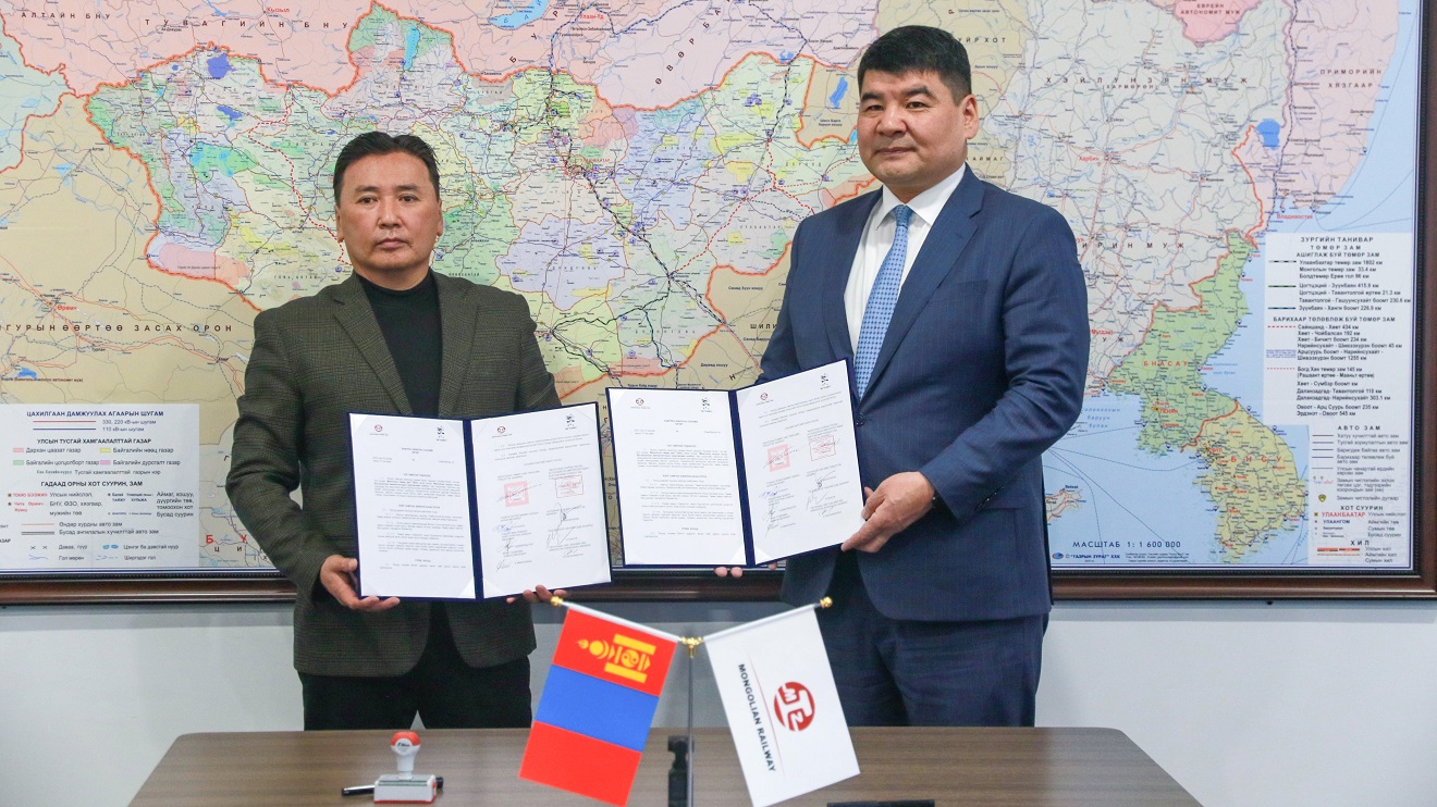 Тавантолгой Зүүнбаян чиглэлийн төмөр замаар шатахуун тээвэрлэлтийг эхлүүлнэ