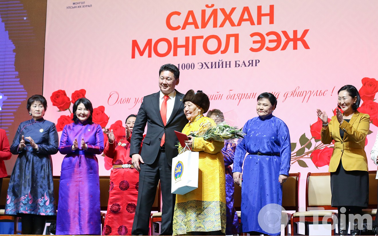 У Хүрэлсүх Эмэгтэйчүүдийн дундаж цалин эрчүүдийнхээс доогуур