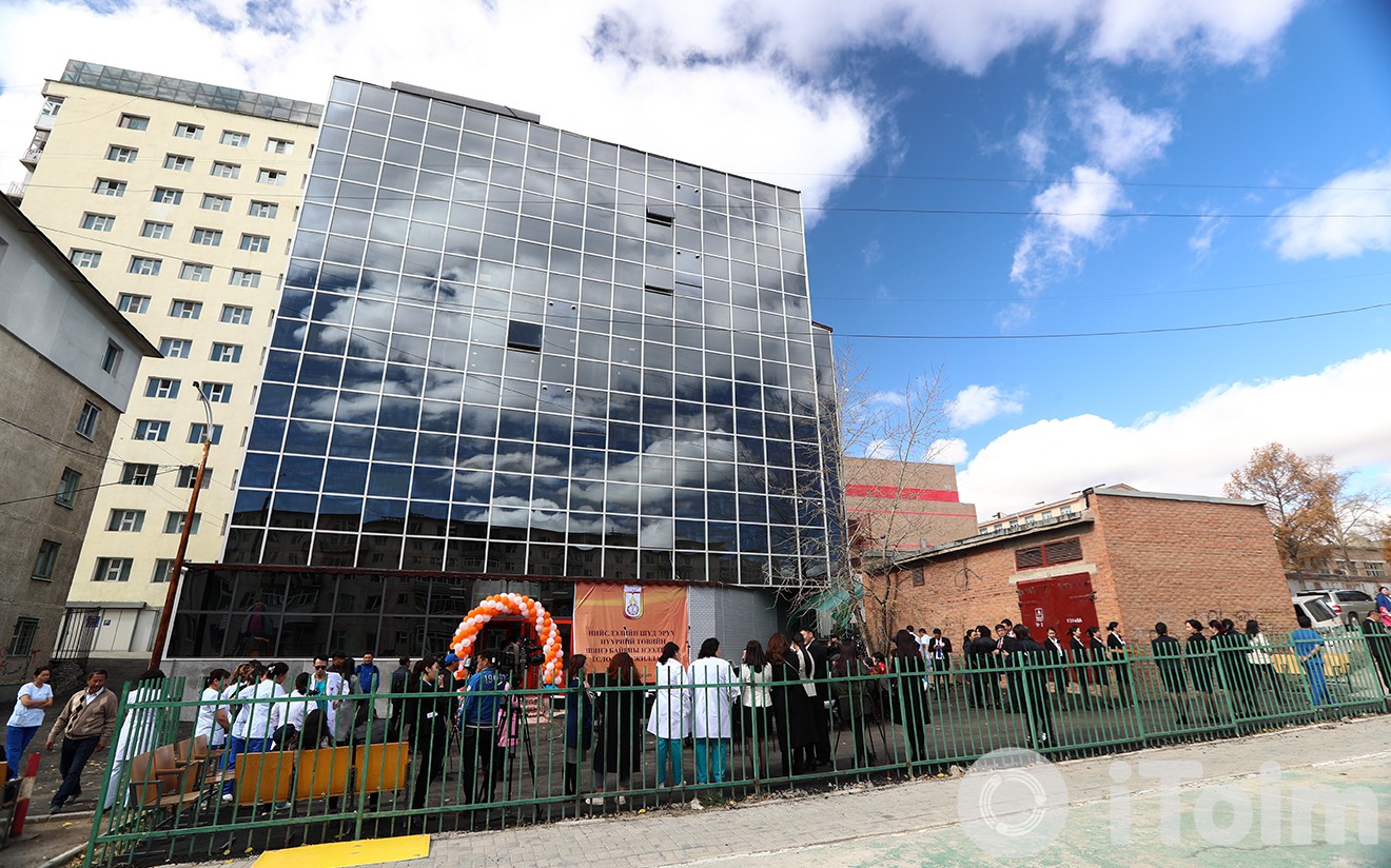 Сайн мэдээ Шүд эрүү нүүрний төв шинэ байрандаа орж жилд 500 мянган хүнд үйлчилнэ