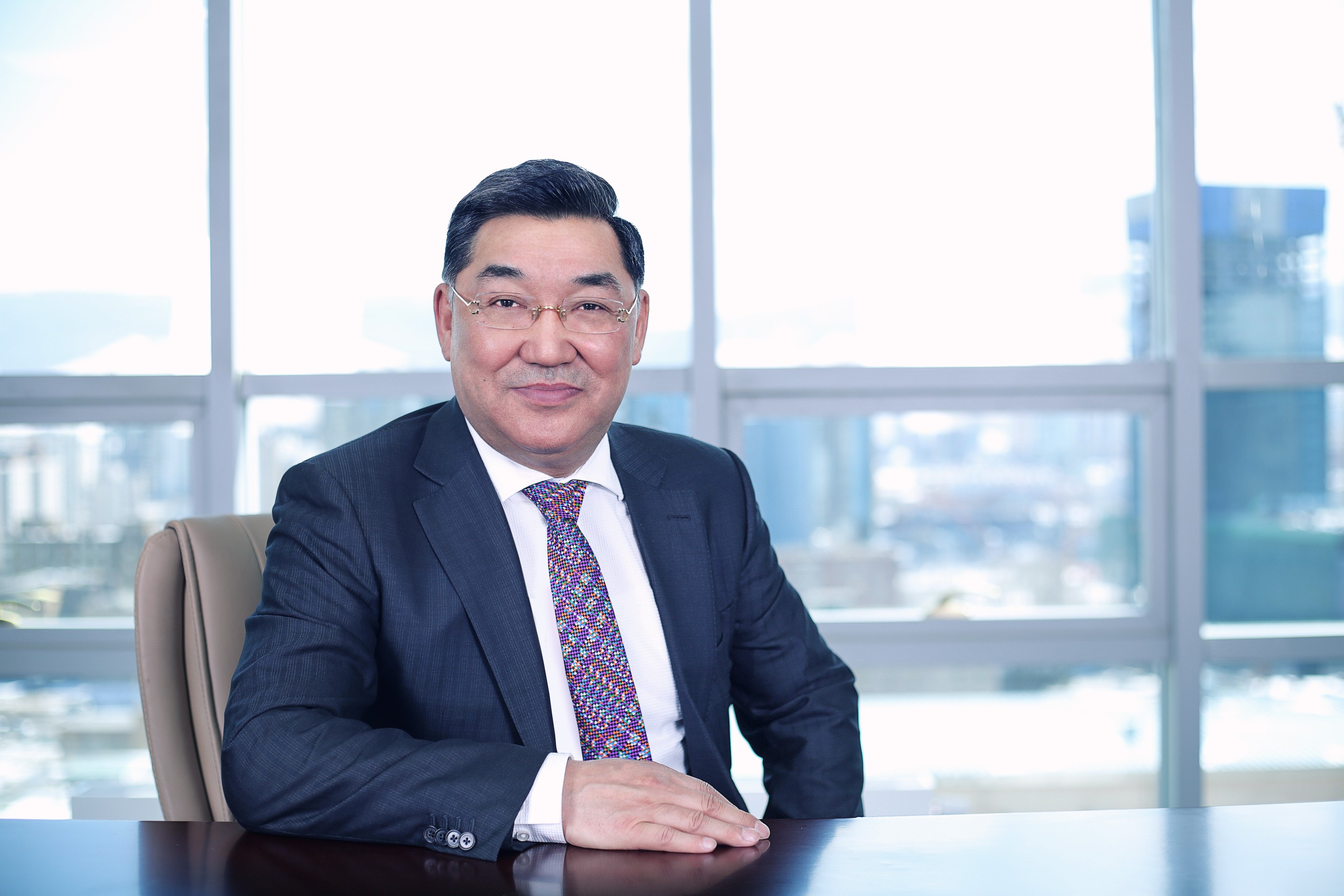 Монголын банкны холбооны ерөнхийлөгчөөр Б Мэдрээ дахин сонгогдлоо