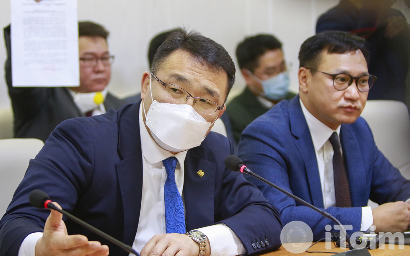 Д Сумъяабазар 2012 оны дөрөвдүгээр сарын 10 наас хойш төрсөн 600 гаруй мянган хүүхдэд ногдол