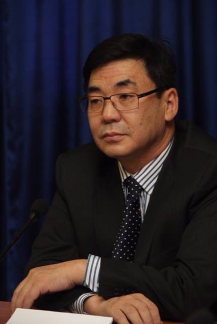 Үндсэн хуульд өөрчлөлт оруулах гэсэн нь сэтгэлийн хөөрөл үү сэтгэцийн өвчин үү