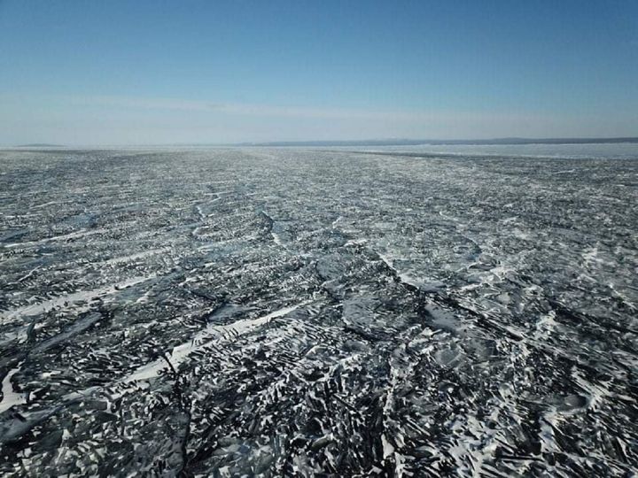 Зураглал Газар хөдлөлтийн үеэр Хөвсгөл нуурт ийм хагарал үүсжээ