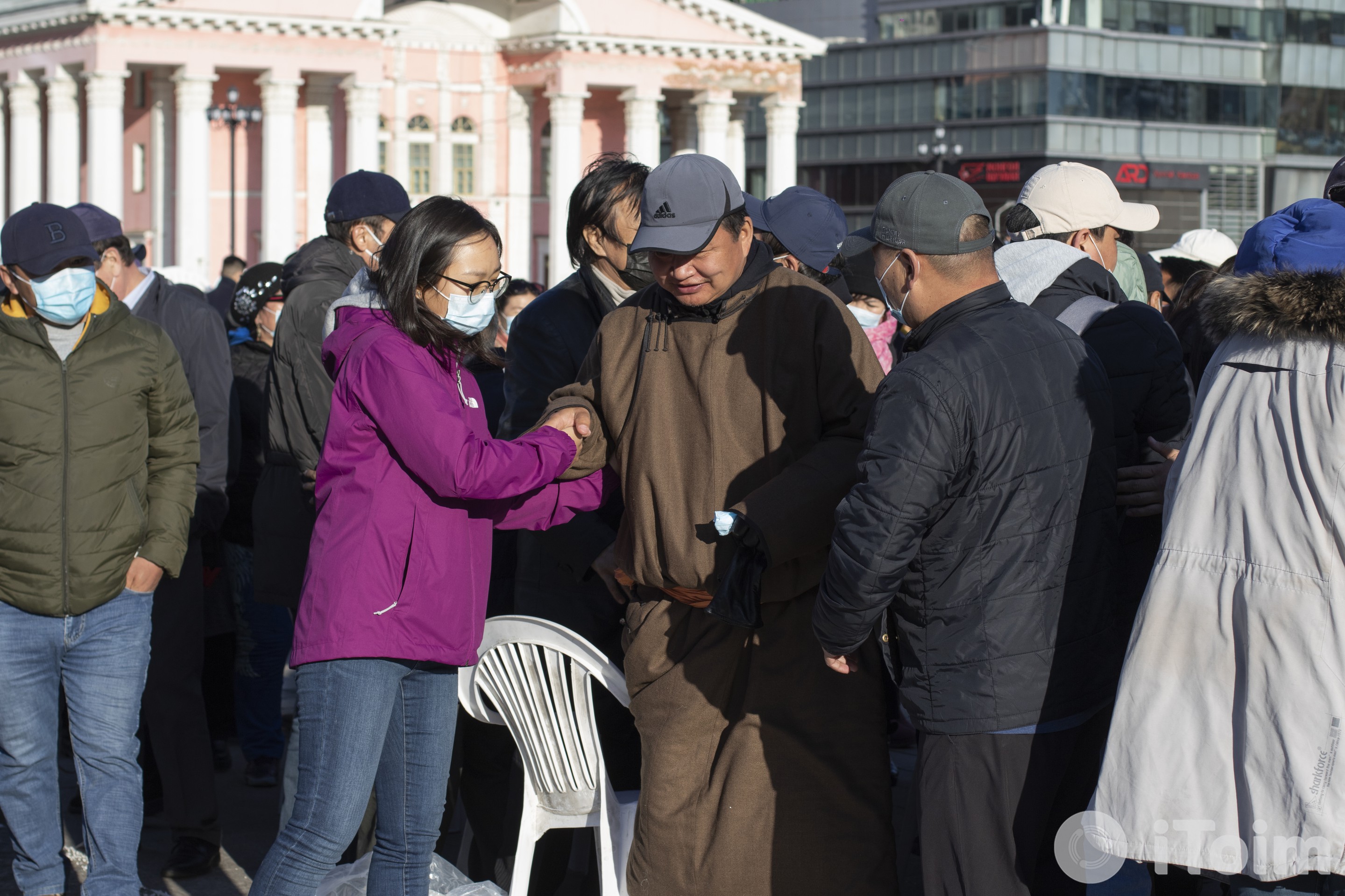 АН ын бүлгийн гишүүд өлсгөлөнгөө зогсоож байгаагаа мэдэгдлээ