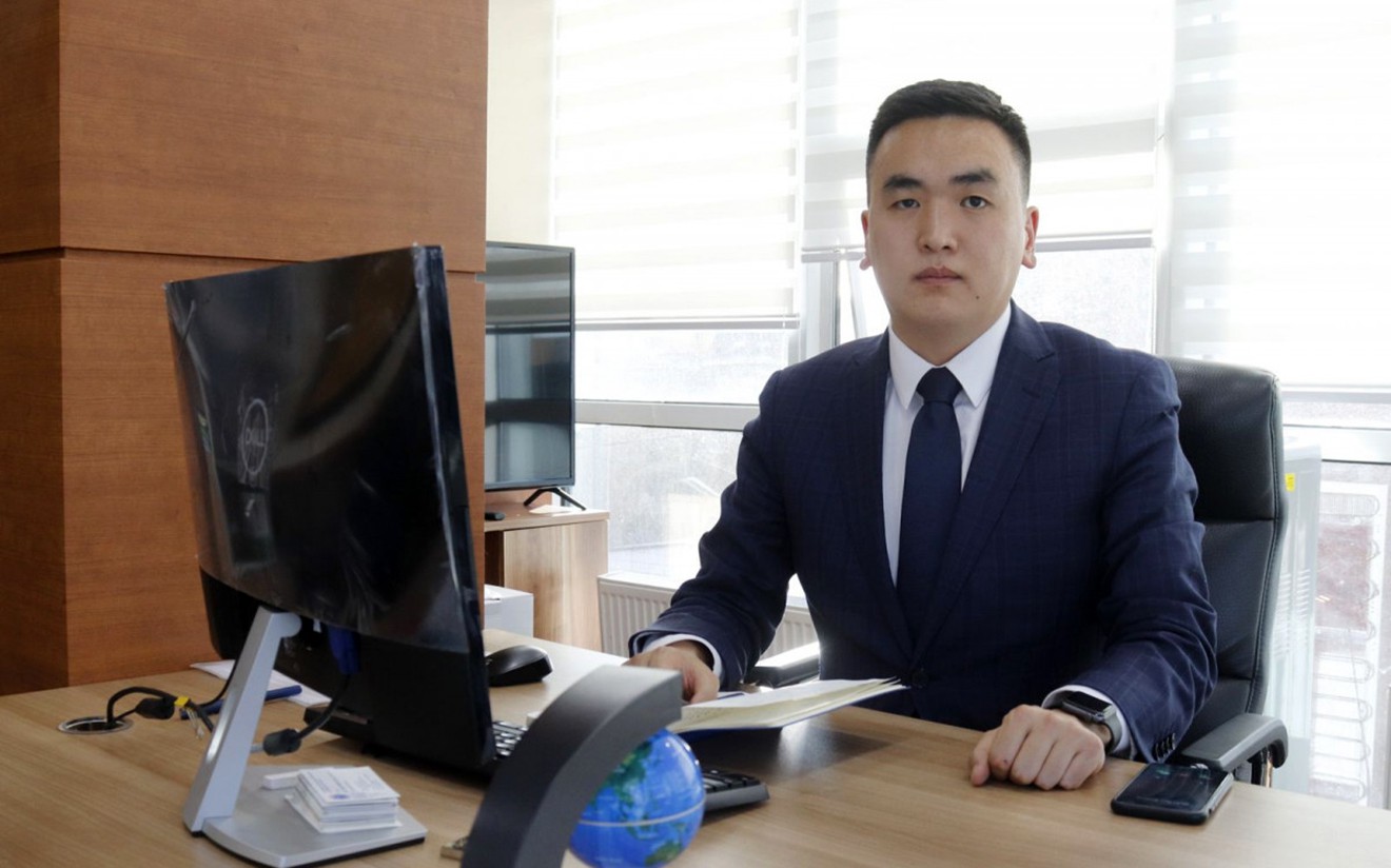 Itoim Г Гийхнаран Төлбөрийн чадвар буурсан хоёр банкны мэдээллийг Монголбанк огт өгөөгүй