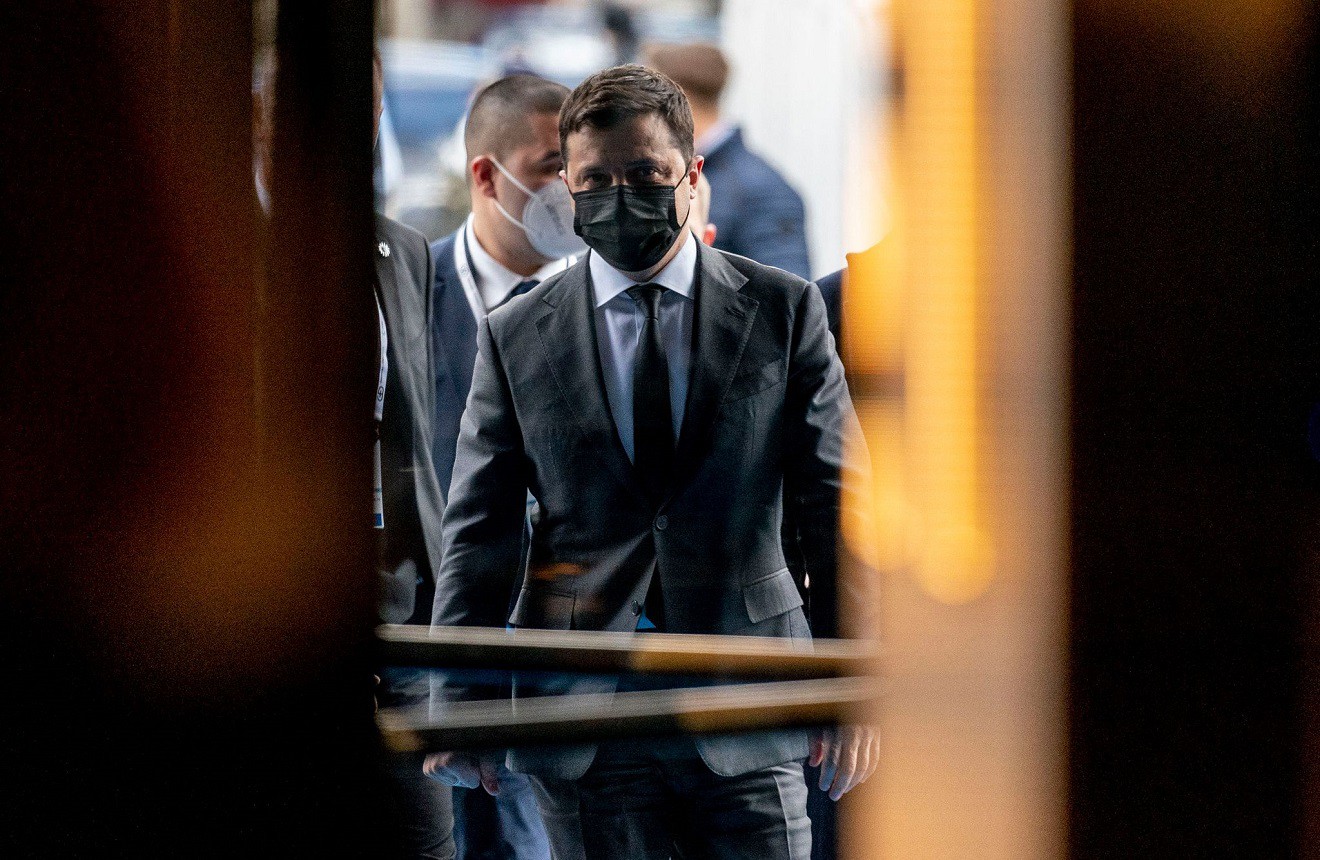 АНУ ын эрх баригчид Украины Ерөнхийлөгчийг Киев хотыг орхихыг зөвлөжээ