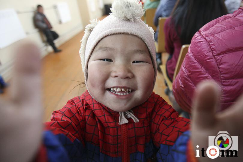 Аав аа, ээж ээ, Би таныхаа инээдэг нар