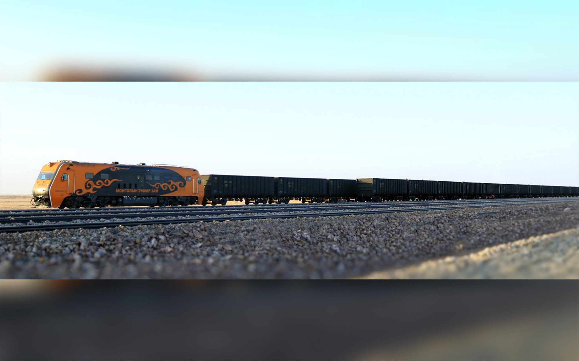 Itoim Тавантолгой Зүүнбаян чиглэлийн төмөр замд гарсан ослын үр дагаврыг шуурхай арилгаж