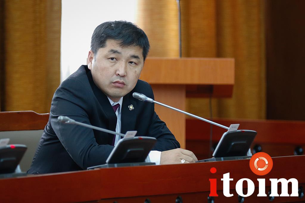 О Баасанхүү С Зоригийг хөнөөсөн хэргээ нуун далдлах зорилгоор 4 5 хүний амийг хороосон