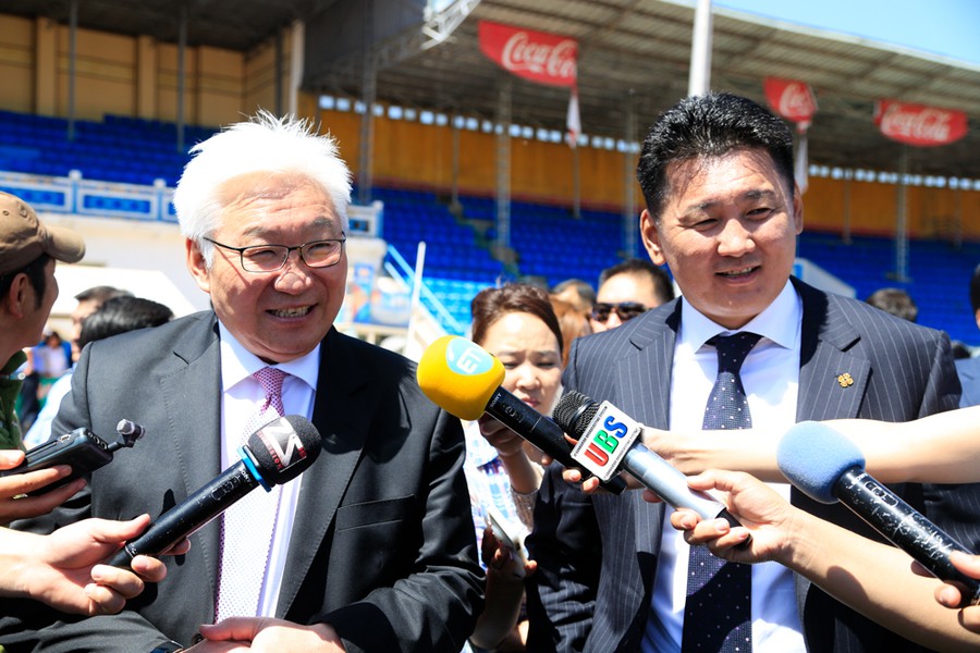 Төв цэнгэлдэхийг зүлэгжүүлэхэд 1 2 тэрбум төгрөгийг зарцуулжээ