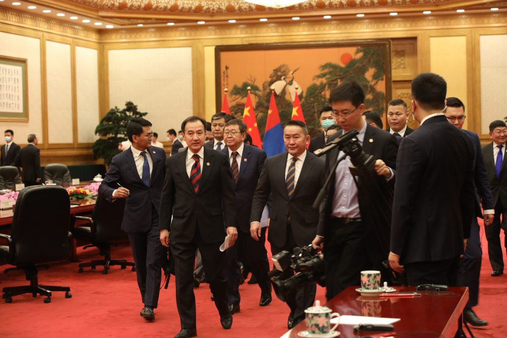 БНХАУ ын Төрийн зөвлөлийн Ерөнхий сайд Ли Көчян Монгол Улсын Ерөнхийлөгч Х Баттулгад бараалхжээ