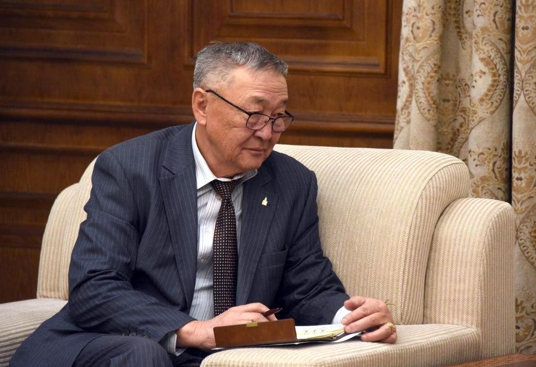 С Шаарийбуу Охины минь амийг хөнөөсөн хэргийг сэргээн шалгахаар болсон ч удаашралтай төвөг